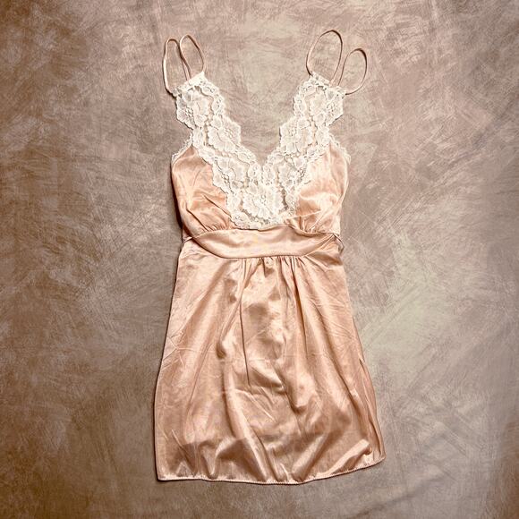 Undercover | Intimates & Sleepwear | Vintage 8s Undercover Wear Floral ...